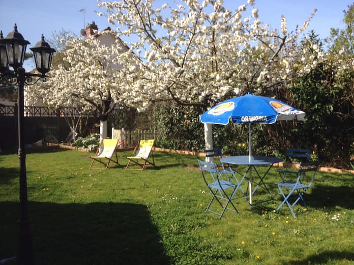 Très Belle Maison Avec Jardin - Villiers-sur-Marne