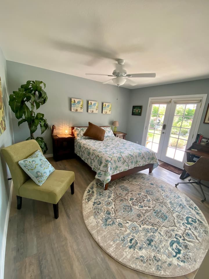 Peaceful Scenic Desert Retreat - Palm Desert, CA