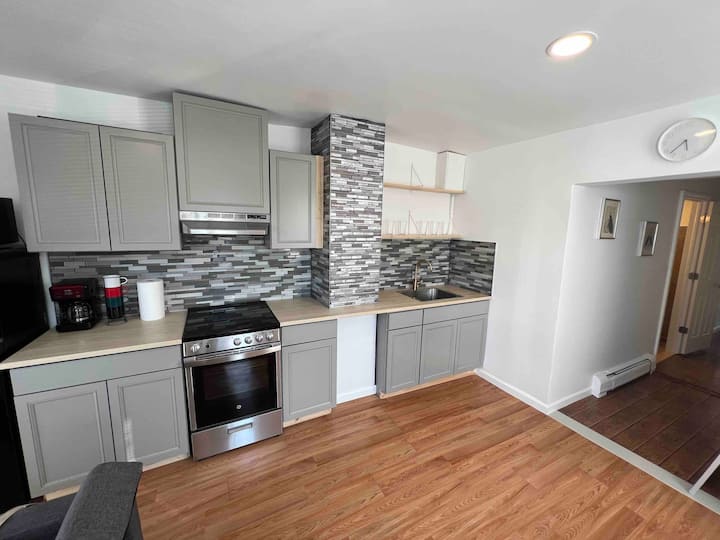 Inspiring 2 Bedroom 20 To Times Square W Parking!! - Jersey City, NJ