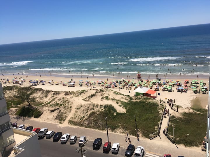 Apartamento à Beira Mar 12ºandar Prédio Novo - Tramandaí