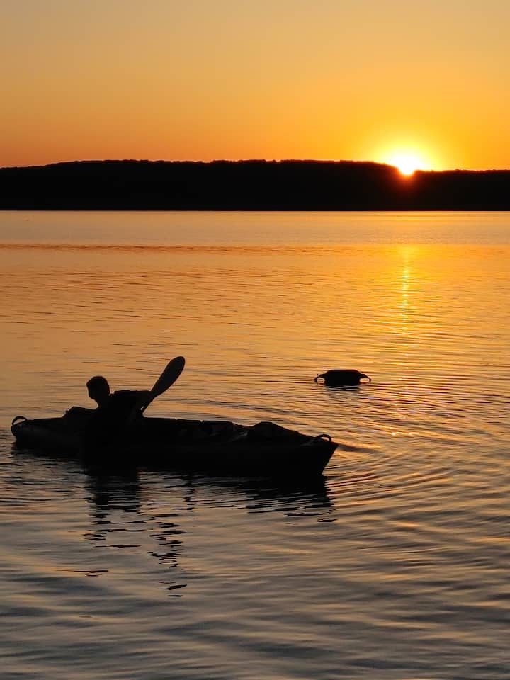 Nest Sleeps 5 Blk/water 10 Min Rocker B Fenced Yrd - Possum Kingdom Lake, TX