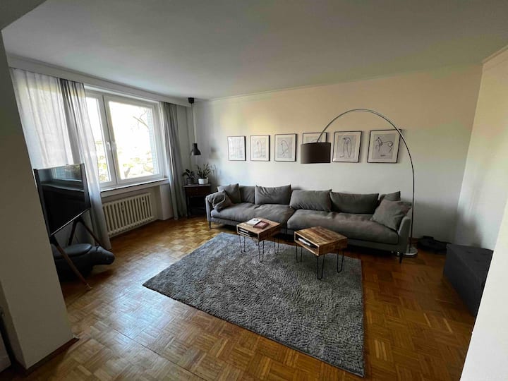 Wohnung In Köln Am Stadtgarten - Köln