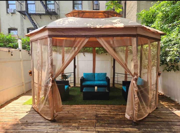 Cozy Ues Apt With Private Patio - New York