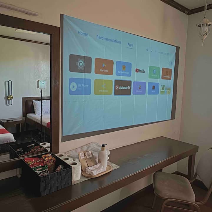 Rj Space - Northview Inn Iloilo Room 8 + Projector - Iloilo City
