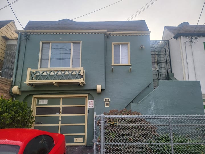 Home Away From Home Tooo! - San Francisco, CA