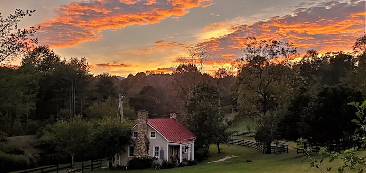 The Historic Poorhouse @ Cardinal Springs Farm - Sperryville, VA