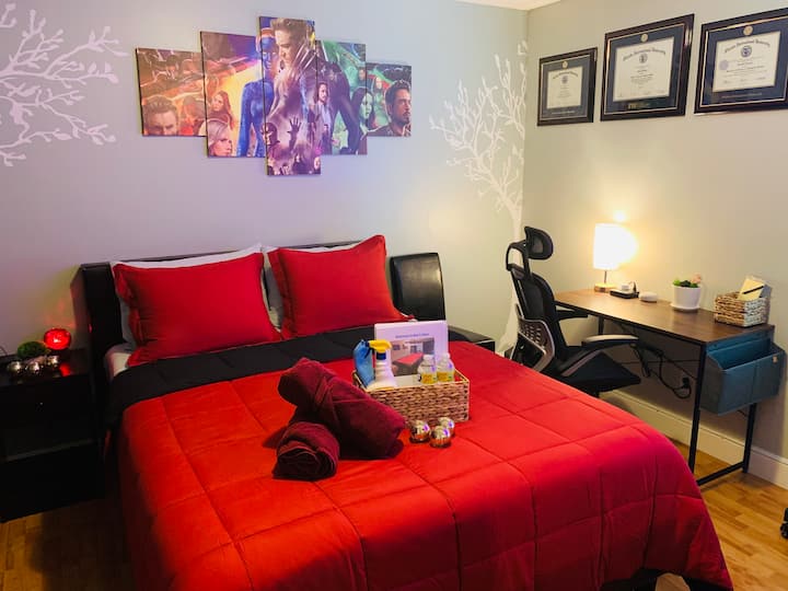 2 Private Rooms W/ Private Bath In Beautiful Home - Miramar, FL