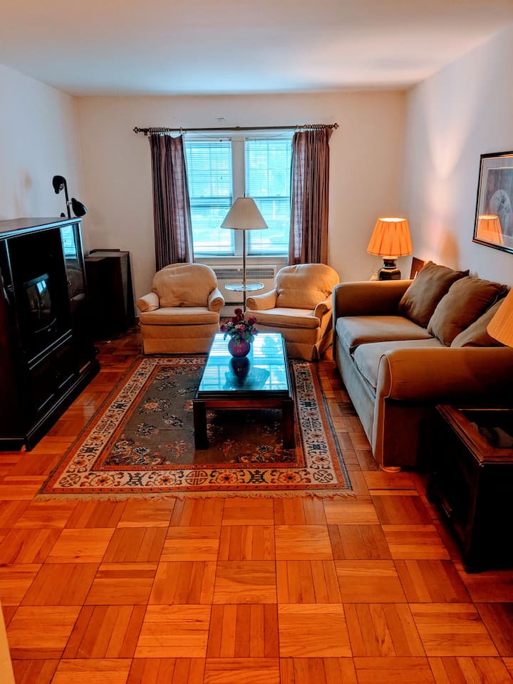 Nice, Cozy, Safe & Fantastic Location! - Rochester, NY