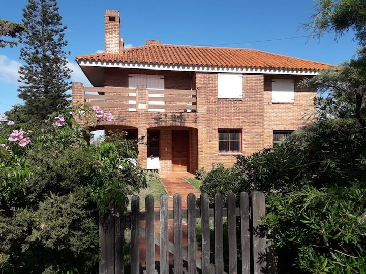 Los Mellis. Balconada, 5 Dormitorios, 3 Baños. - La Paloma