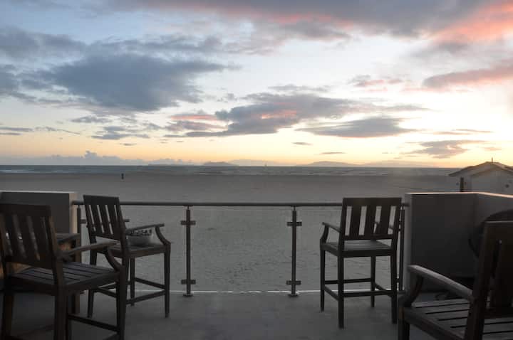 Oceanfront Modern Beach Home-180° Ocean Views - Port Hueneme, CA