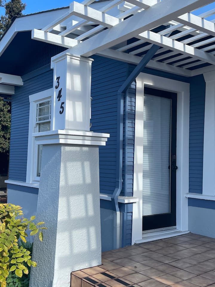 Entire Place Sleeps 4 People - Salinas, CA