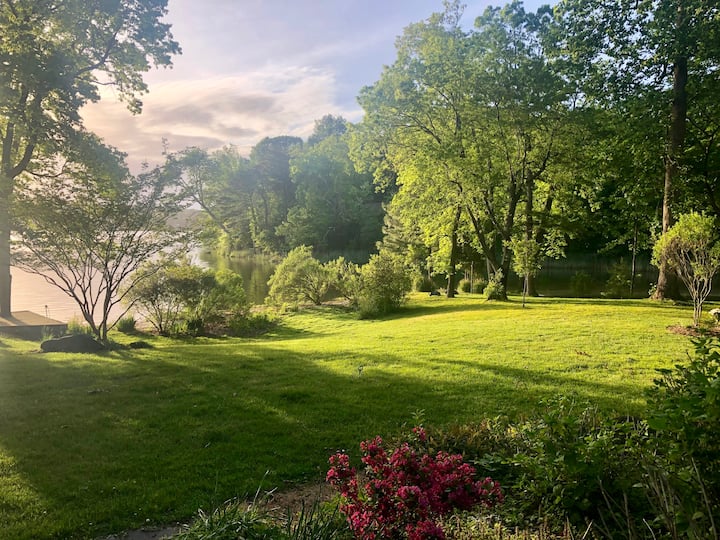 Eastern Shore Waterfront Retreat - Queenstown, MD