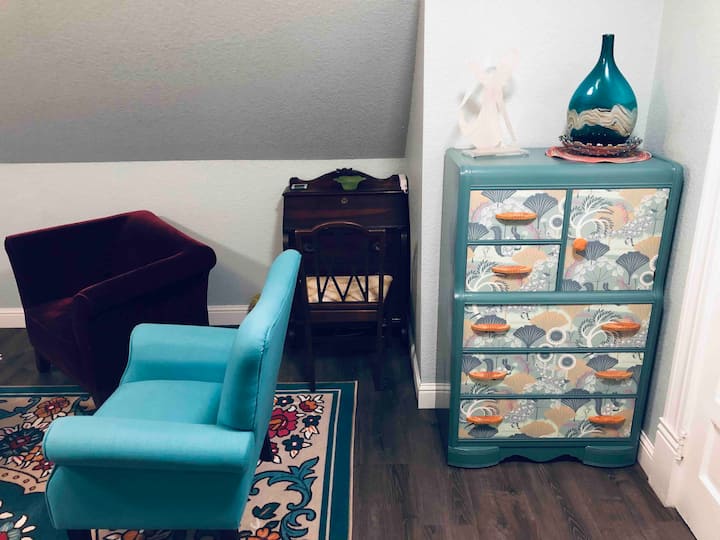 Art Deco Themed Room - Lodi, CA