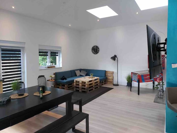 Loft Mit Dachterrasse, Billardtisch Uvm. - Zetel
