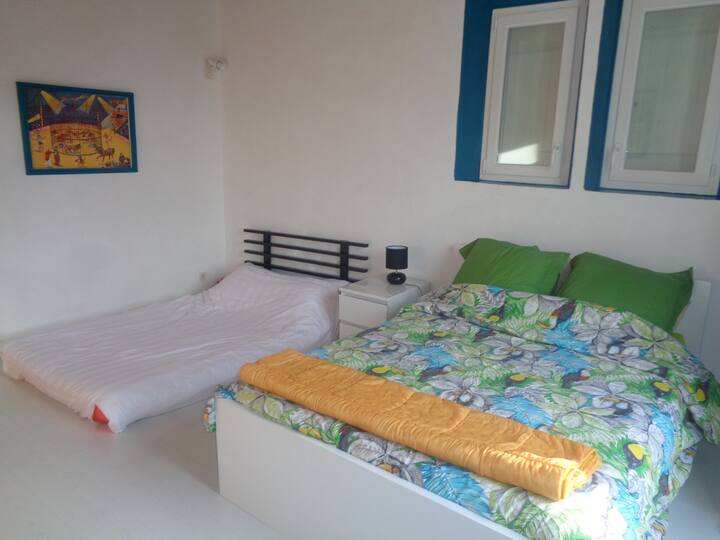 Chambre Privee De 12 Metres Carres Dans Maison - Digne-les-Bains