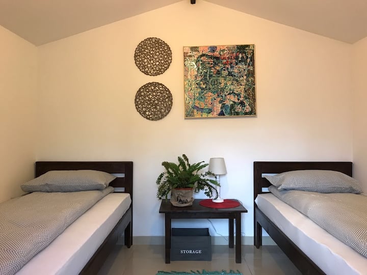 The Cabins Behind The Trees,  Prislop, Hateg - Hațeg