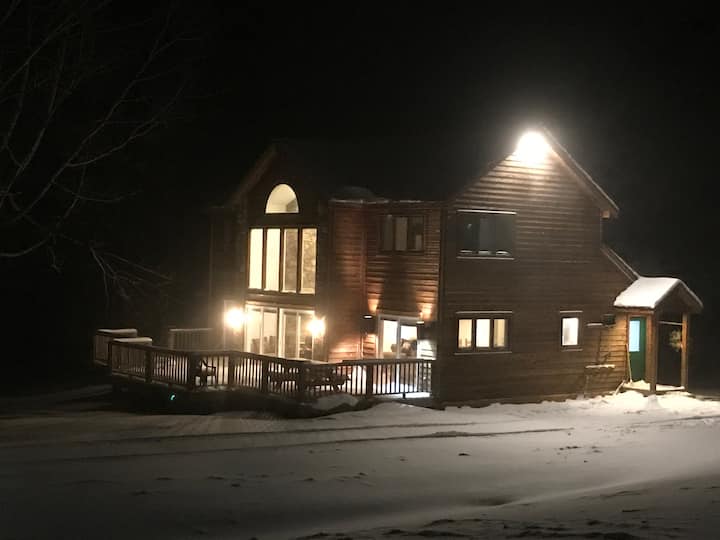 The Boat Shed:  Canoe Lake, Hot Tub, Dog Friendly - Canaan Valley, WV