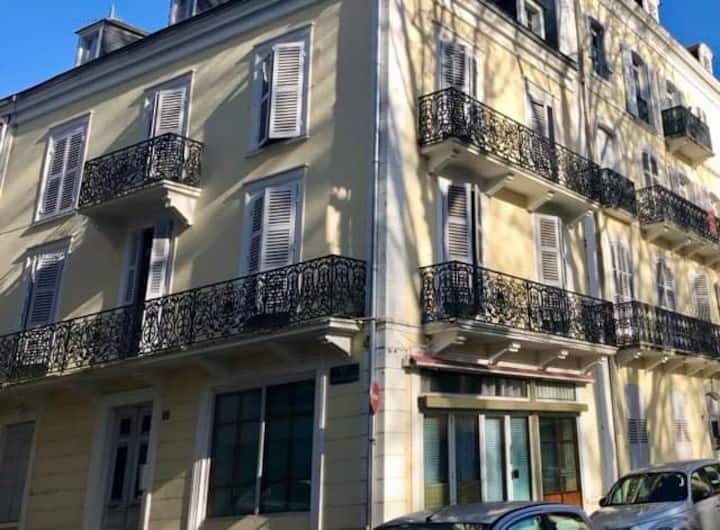 Chambre Chez Brigitte En Plein Cœur De Vichy. - Vichy