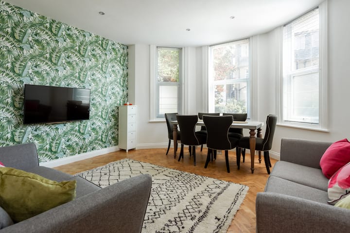 Beautiful 2-bed 2-bath, Walk 2 Beach, Free Parking - Bournemouth