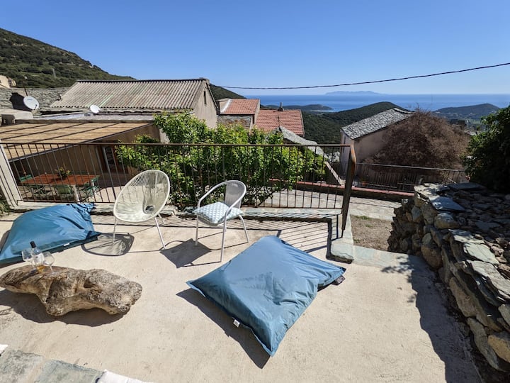 Maison Typique Vue Mer Imprenable - Macinaggio