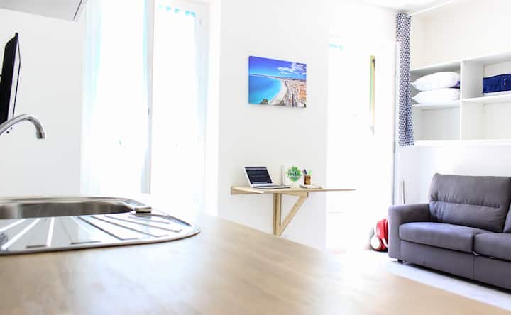 Nice - Studio Cosy Hypercentre à 500m De La Plage - Gare de Nice Ville