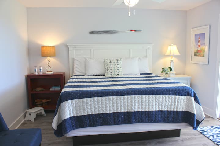 The Saltmarsh Room - Darien Waterfront Inn B&b - Georgia, GA