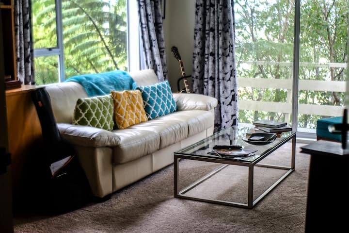 Serene Surrounds - Walk/bus To Town - Northland