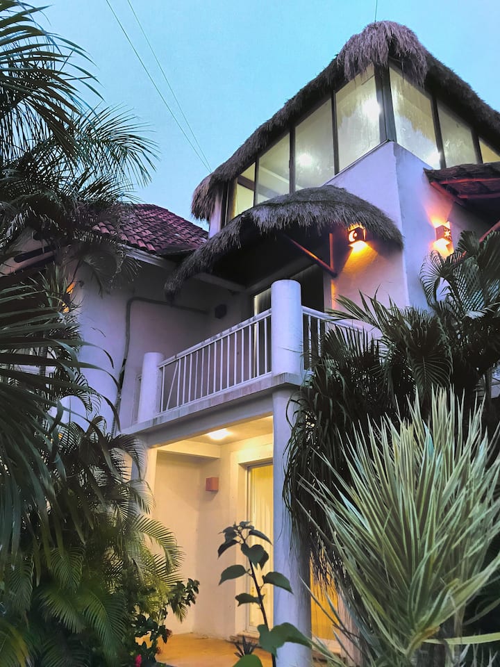 La Casa De Las Golondrinas Oceanfront - Cozumel