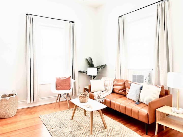 Newly Renovated Waterfront Apt - State of New York
