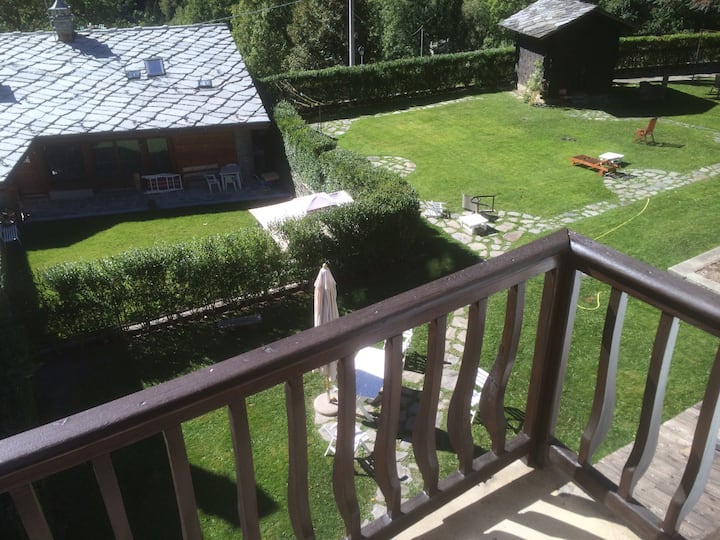 1 Bedroom Splendid Garden View - Courmayeur