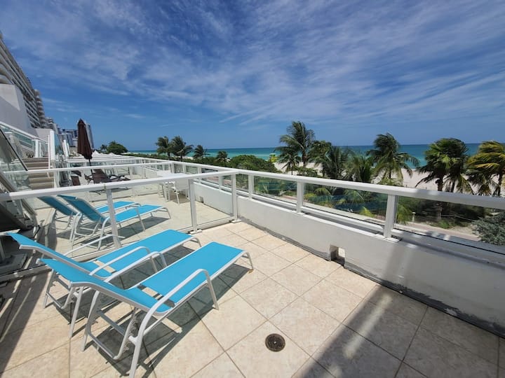 Unique Oceanview Direct Beach And Terrance A24 - Miami Beach, FL