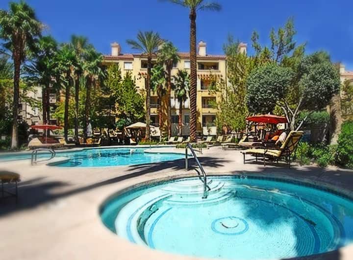 An Oasis At 7 Minutes Walk From The Strip Ambiance - 天堂市