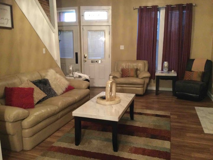 Historic Hidden Gem In Hyde Park - St. Louis, MO