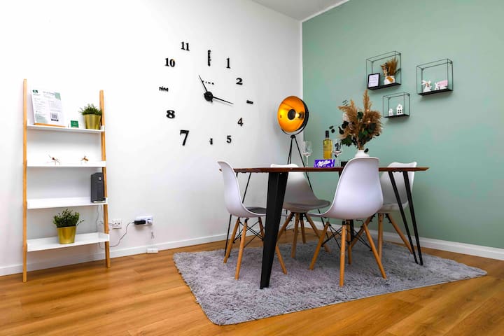 Kernsaniert-küche-wifi-designerbad-netflix - Leipzig