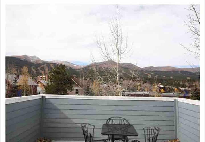 Charming 2 Bedroom 2 1/2 Bath Townhome! - Breckenridge, CO