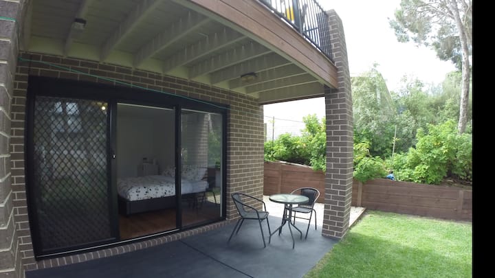 Huge Master Bdrm-ensuite & Front Slide Door Access - Sorrento