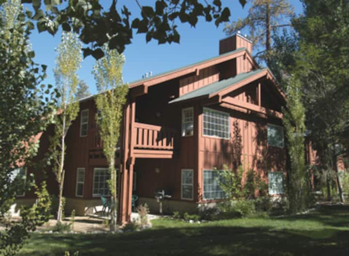 Beautiful, Clean 2 Br Suite W/ Amenities - Big Bear Lake, CA