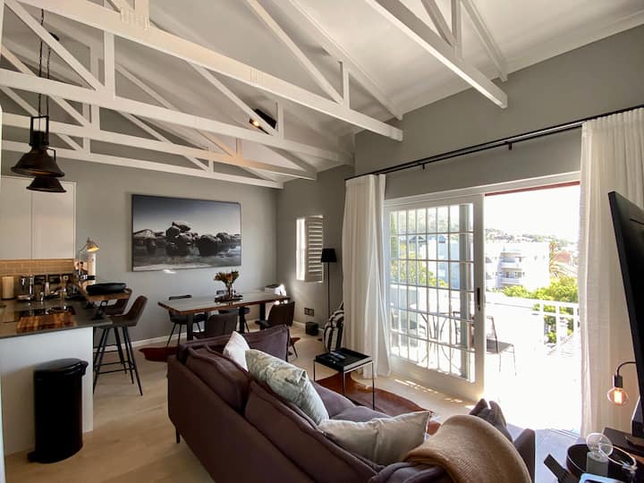 Luxury Apt, Great Views, Ac, Fast Wifi, Dstv - Kapstadt