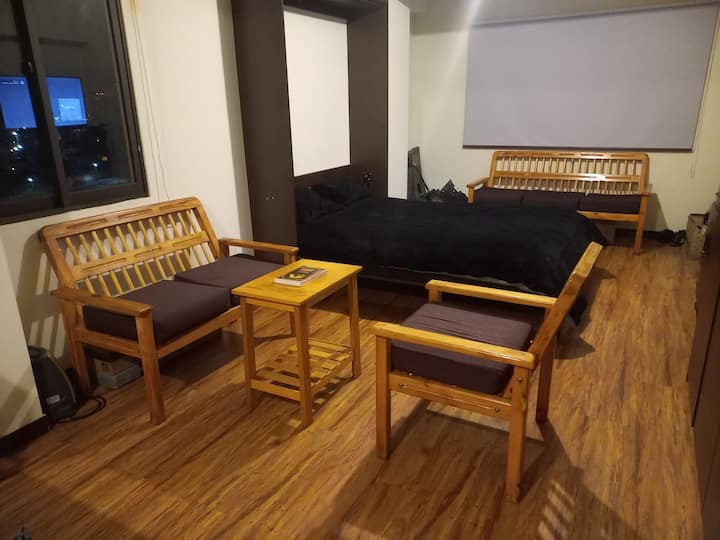 Departamento Independiente Con Parqueo. - La Paz