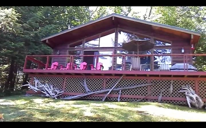 Muskoka Island Cottage - Bracebridge