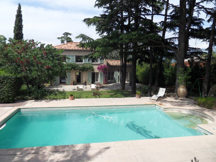 Villa Jardin Piscine Au Cap Brun Accès Mer à Pied - Le Pradet