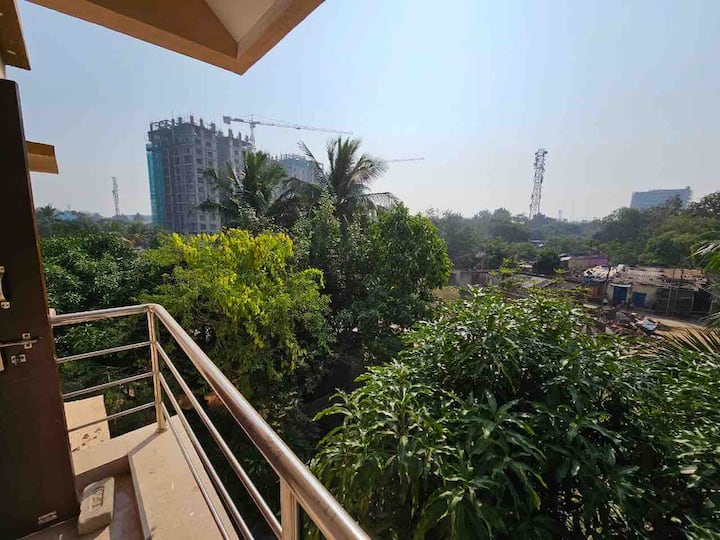 Elite Room (Ac + Wi-fi + Private) - Bhubaneswar