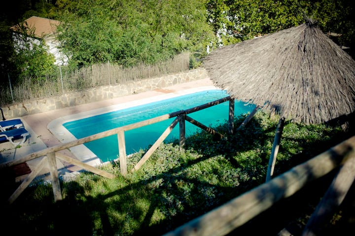 Casa Rural En El Bosque Con Piscina Compartida. - El Bosque, España