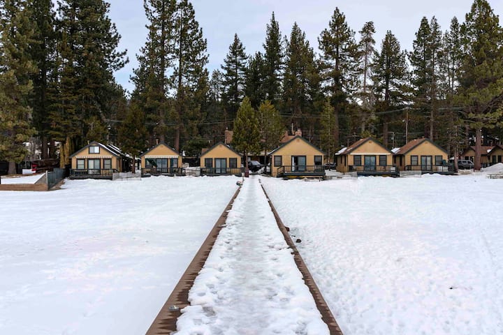 Jan Promo-hip Studio-n Tahoe-private Beach & Pier - Tahoe Vista, CA