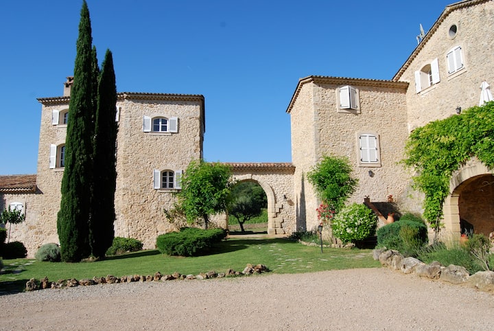 Apartment In Provencal 12th Century Chateau - Lorgues