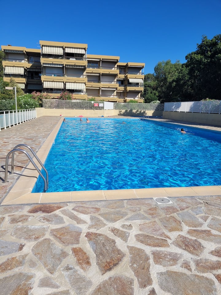 Charmant Studio Tout Confort Classé 2* - Bormes-les-Mimosas