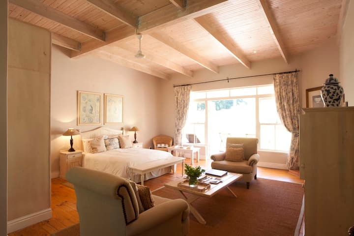 Luxurious Country Lodge - Western Cape