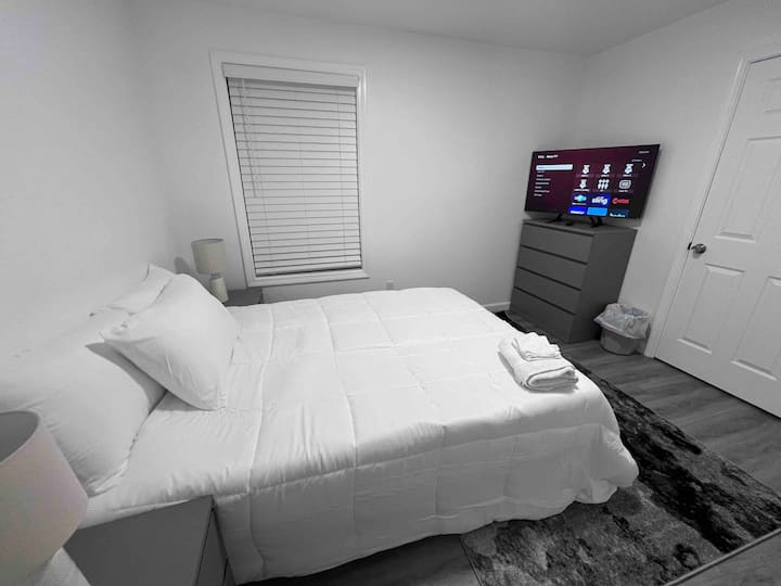 Luxurious Private Room E-close To Federal Hill - Providence, RI