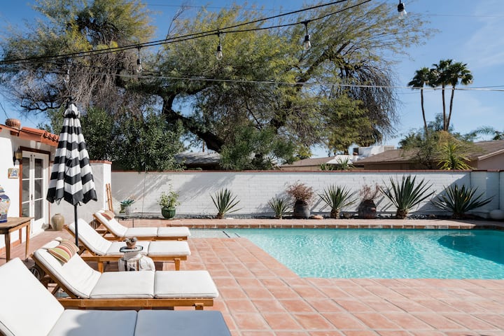 3br W/ Pool + Outdoor Fireplace | Near Downtown - Palm Springs, CA
