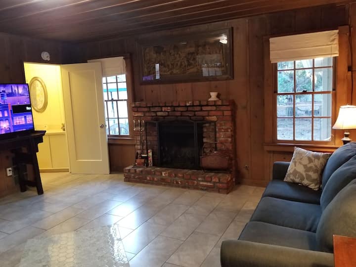 Forest Home On 1/4 Acre - Pacific Grove, CA